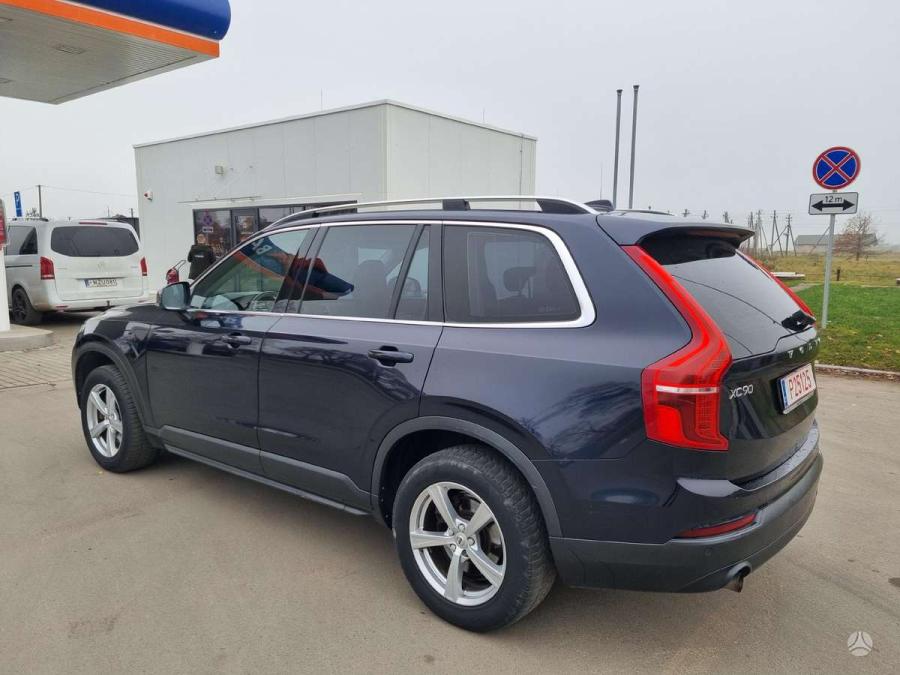 Blue Volvo XC90 2016 in Taurage, with an engine capacity of 2.00 L and mileage of 290 thousand km for 14600 €, photo 3 on AUTOMOTO.COM.LV