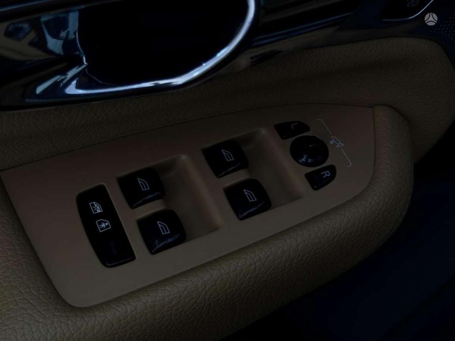 Blue Volvo XC90 2016 in Vilnius, with an engine capacity of 1.97 L and mileage of 89 thousand km for 21800 €, photo 24 on AUTOMOTO.COM.LV