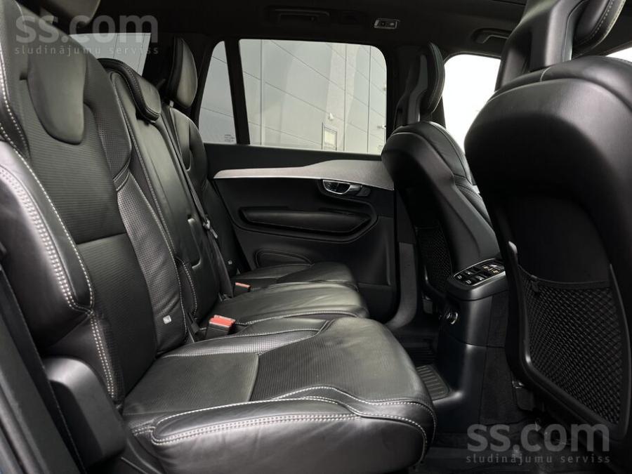 Blue Volvo XC90 2016 in Riga, with an engine capacity of 2.00 L and mileage of 258 thousand km for 23500 €, photo 8 on AUTOMOTO.COM.LV
