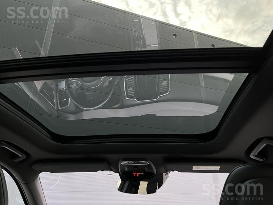 Blue Volvo XC90 2016 in Riga, with an engine capacity of 2.00 L and mileage of 258 thousand km for 23500 €, photo 10 on AUTOMOTO.COM.LV