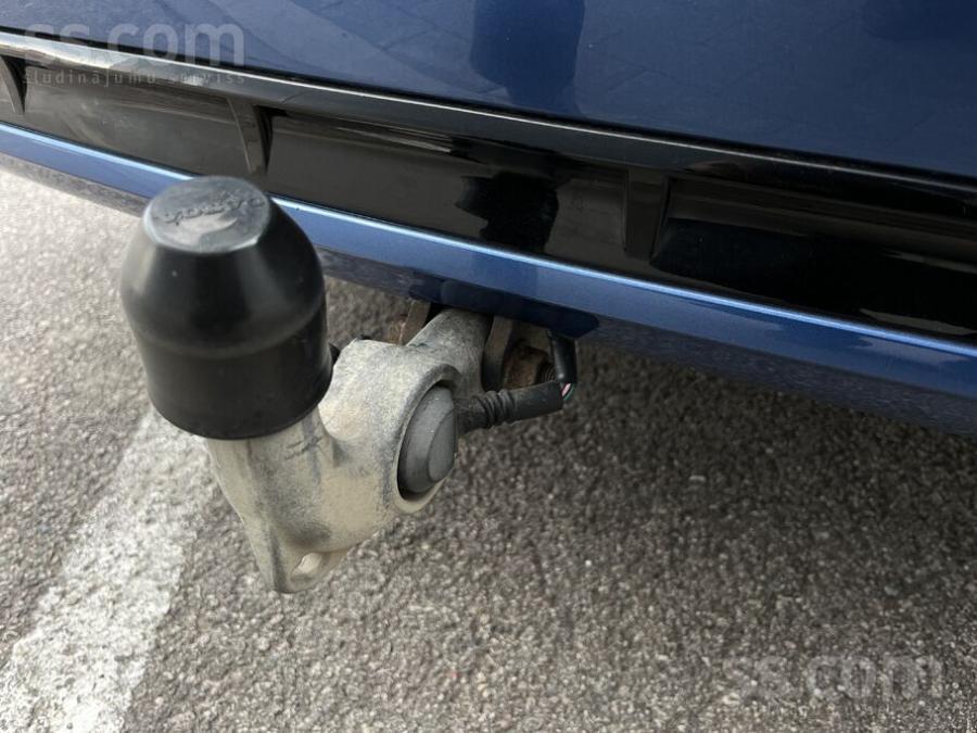 Blue Volvo XC90 2016 in Riga, with an engine capacity of 2.00 L and mileage of 258 thousand km for 23500 €, photo 20 on AUTOMOTO.COM.LV