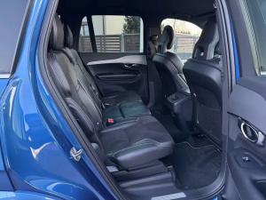 Blue Volvo XC90 2016 in Jelgava, with an engine capacity of 2.00 L and mileage of 284 thousand km for 20800 €, photo 8 on AUTOMOTO.COM.LV