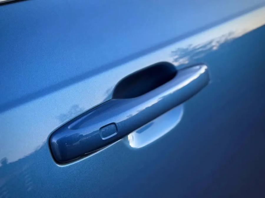 Blue Volvo XC90 2016 in Jelgava, with an engine capacity of 2.00 L and mileage of 284 thousand km for 20800 €, photo 21 on AUTOMOTO.COM.LV