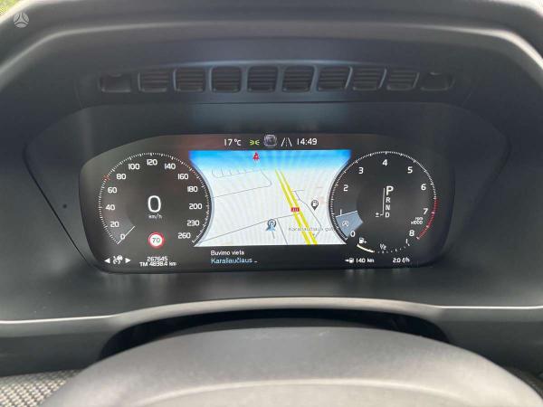 Blue Volvo XC90 2016 in Siauliai, with an engine capacity of 1.97 L and mileage of 268 thousand km for 21900 €, photo 9 on AUTOMOTO.COM.LV