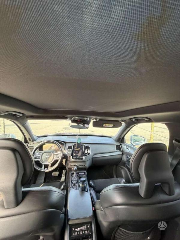 Blue Volvo XC90 2016 in Klaipeda, with an engine capacity of 1.97 L and mileage of 303 thousand km for 19900 €, photo 7 on AUTOMOTO.COM.LV