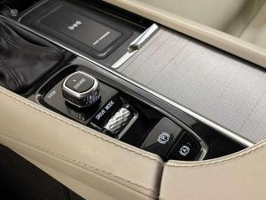 Zils Volvo XC90 2016 Marijampole, ar dzinēja tilpumu 1.97 L un nobraukumu 258 tūkst. km par 20500 €, foto 19 vietnē AUTOMOTO.COM.LV