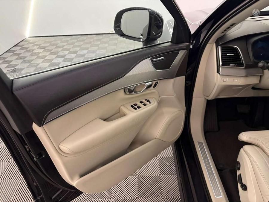 Zils Volvo XC90 2016 Marijampole, ar dzinēja tilpumu 1.97 L un nobraukumu 258 tūkst. km par 20500 €, foto 50 vietnē AUTOMOTO.COM.LV