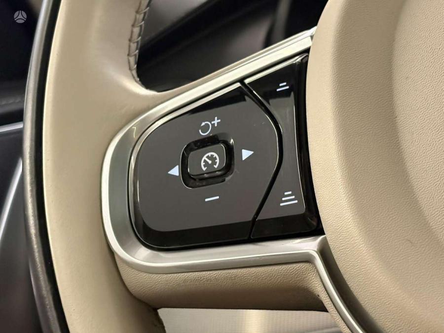 Zils Volvo XC90 2016 Marijampole, ar dzinēja tilpumu 1.97 L un nobraukumu 258 tūkst. km par 20500 €, foto 14 vietnē AUTOMOTO.COM.LV