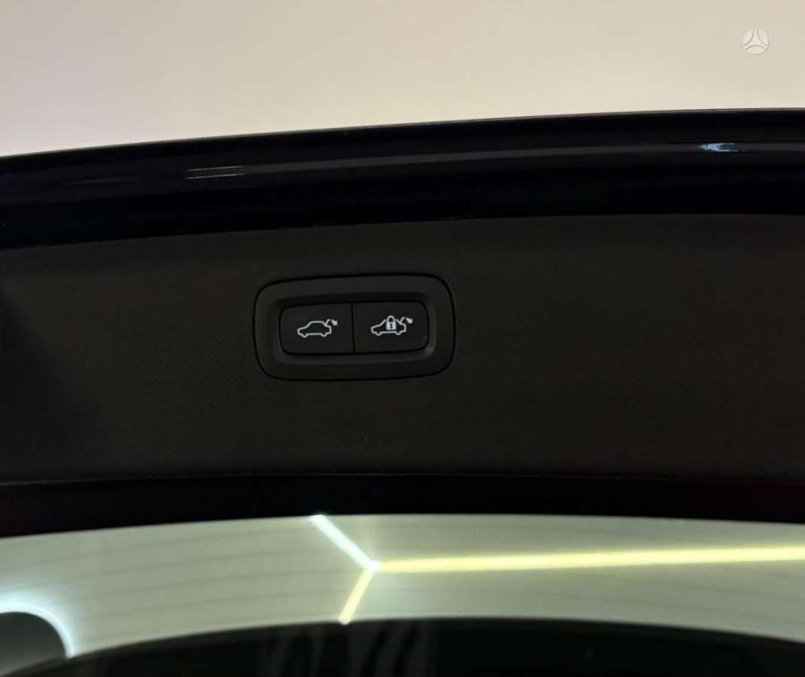 Zils Volvo XC90 2016 Marijampole, ar dzinēja tilpumu 1.97 L un nobraukumu 258 tūkst. km par 20500 €, foto 28 vietnē AUTOMOTO.COM.LV