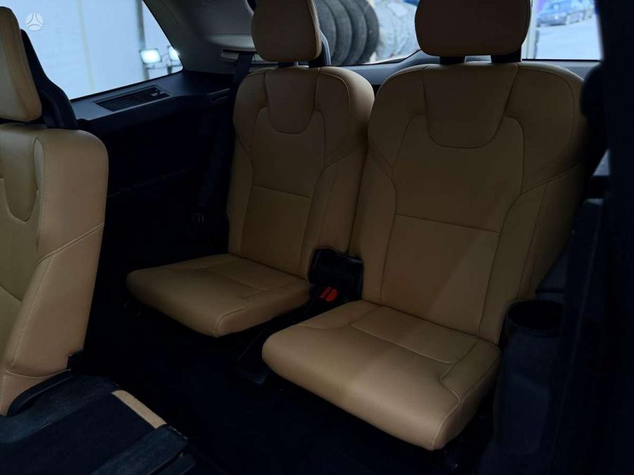 Zils Volvo XC90 2016 Viļņa, ar dzinēja tilpumu 1.97 L un nobraukumu 89 tūkst. km par 19999 €, foto 23 vietnē AUTOMOTO.COM.LV