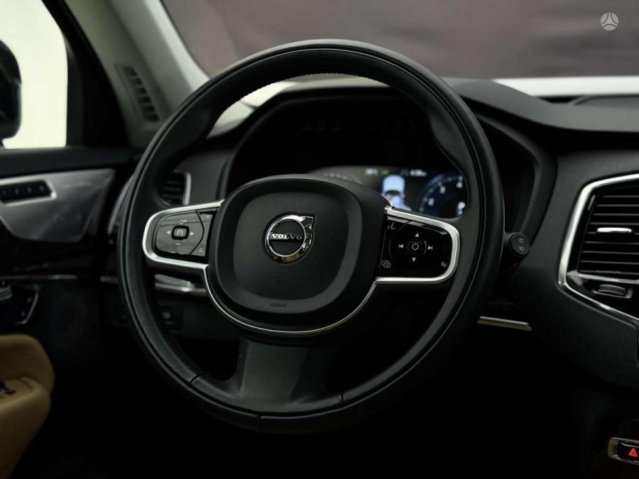 Zils Volvo XC90 2016 Viļņa, ar dzinēja tilpumu 1.97 L un nobraukumu 89 tūkst. km par 19999 €, foto 41 vietnē AUTOMOTO.COM.LV