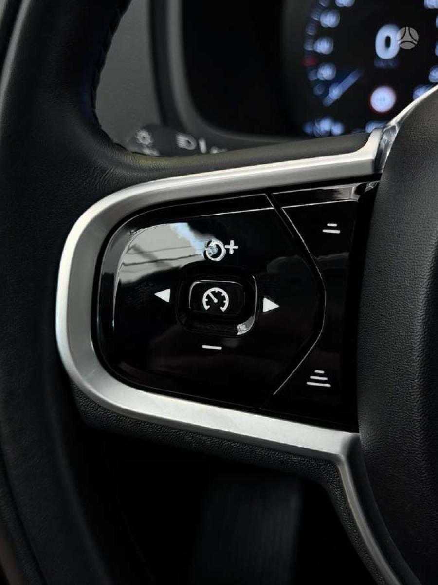 Zils Volvo XC90 2016 Viļņa, ar dzinēja tilpumu 1.97 L un nobraukumu 89 tūkst. km par 19999 €, foto 72 vietnē AUTOMOTO.COM.LV