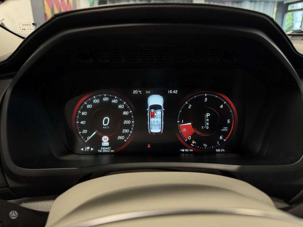 Blue Volvo XC90 2016 in Klaipeda, with an engine capacity of 1.97 L and mileage of 245 thousand km for 19950 €, photo 6 on AUTOMOTO.COM.LV