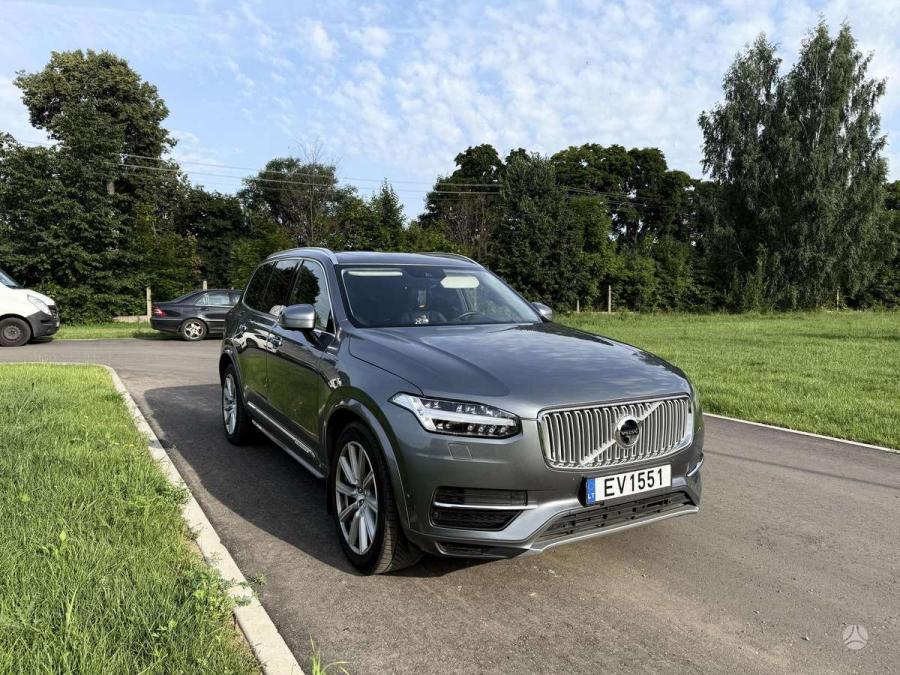 Blue Volvo XC90 2016 in Vilnius, with an engine capacity of 1.97 L and mileage of 209 thousand km for 19500 €, photo 3 on AUTOMOTO.COM.LV