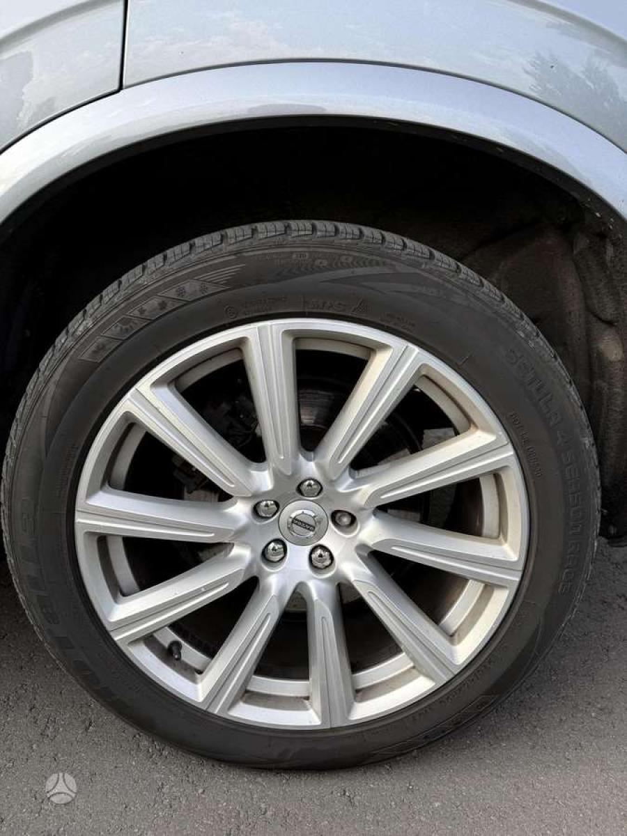 Blue Volvo XC90 2016 in Vilnius, with an engine capacity of 1.97 L and mileage of 209 thousand km for 19500 €, photo 10 on AUTOMOTO.COM.LV