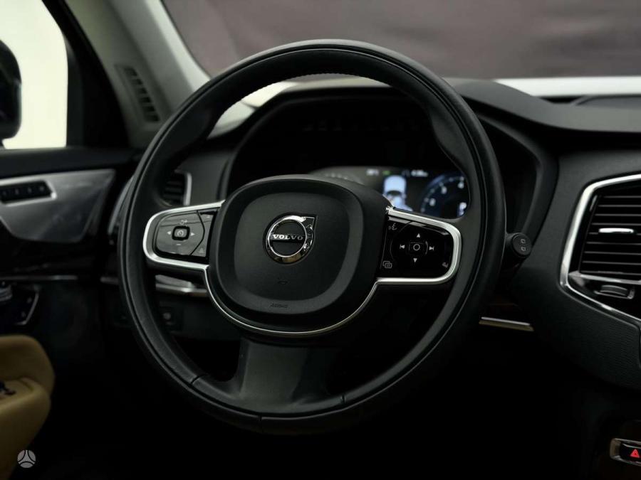Zils Volvo XC90 2016 Viļņa, ar dzinēja tilpumu 1.97 L un nobraukumu 89 tūkst. km par 19950 €, foto 22 vietnē AUTOMOTO.COM.LV