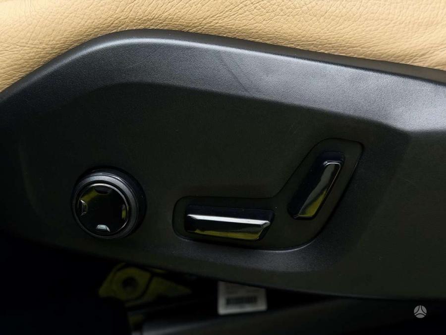 Zils Volvo XC90 2016 Viļņa, ar dzinēja tilpumu 1.97 L un nobraukumu 89 tūkst. km par 19950 €, foto 26 vietnē AUTOMOTO.COM.LV