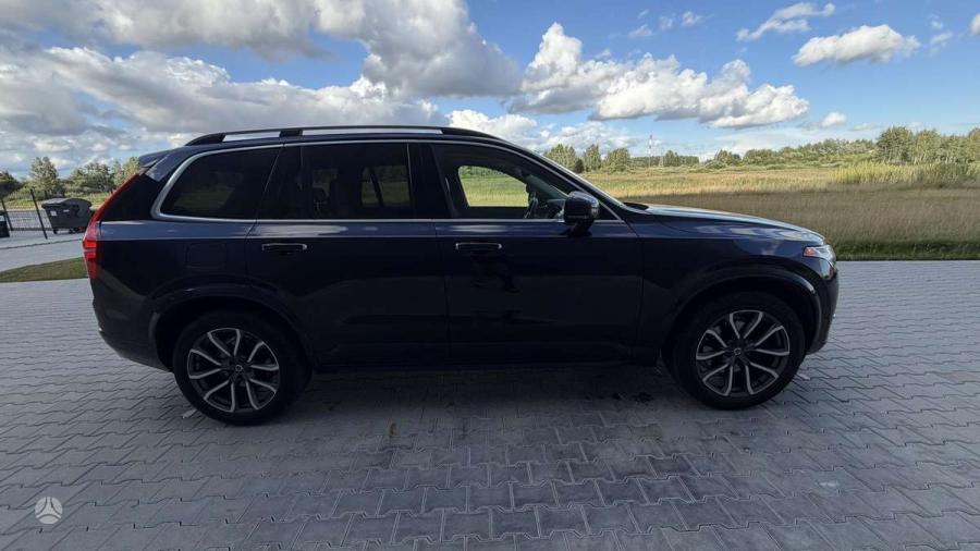 Blue Volvo XC90 2016 in Siauliai, with an engine capacity of 1.97 L and mileage of 241 thousand km for 13850 €, photo 8 on AUTOMOTO.COM.LV