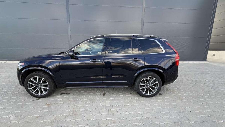 Blue Volvo XC90 2016 in Siauliai, with an engine capacity of 1.97 L and mileage of 241 thousand km for 13850 €, photo 9 on AUTOMOTO.COM.LV