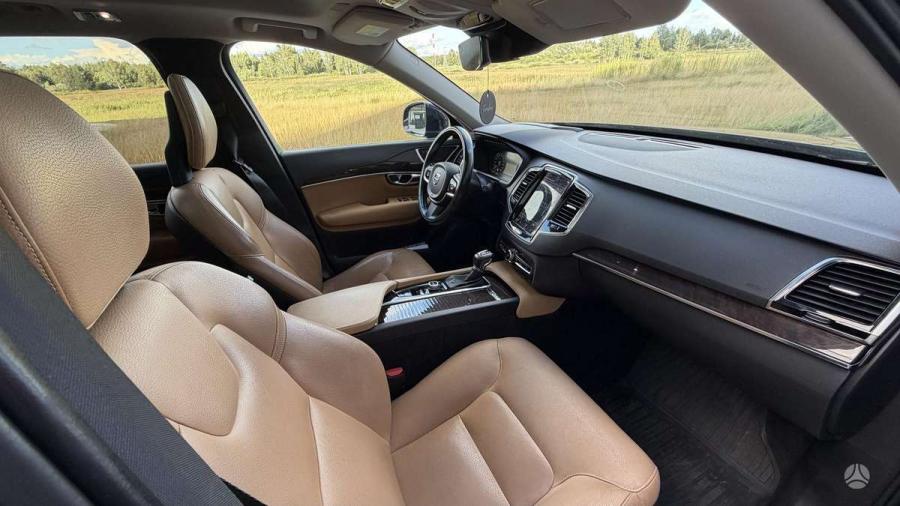 Blue Volvo XC90 2016 in Siauliai, with an engine capacity of 1.97 L and mileage of 241 thousand km for 13850 €, photo 14 on AUTOMOTO.COM.LV
