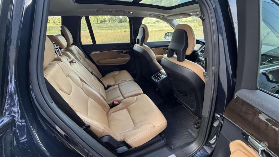 Blue Volvo XC90 2016 in Siauliai, with an engine capacity of 1.97 L and mileage of 241 thousand km for 13850 €, photo 16 on AUTOMOTO.COM.LV
