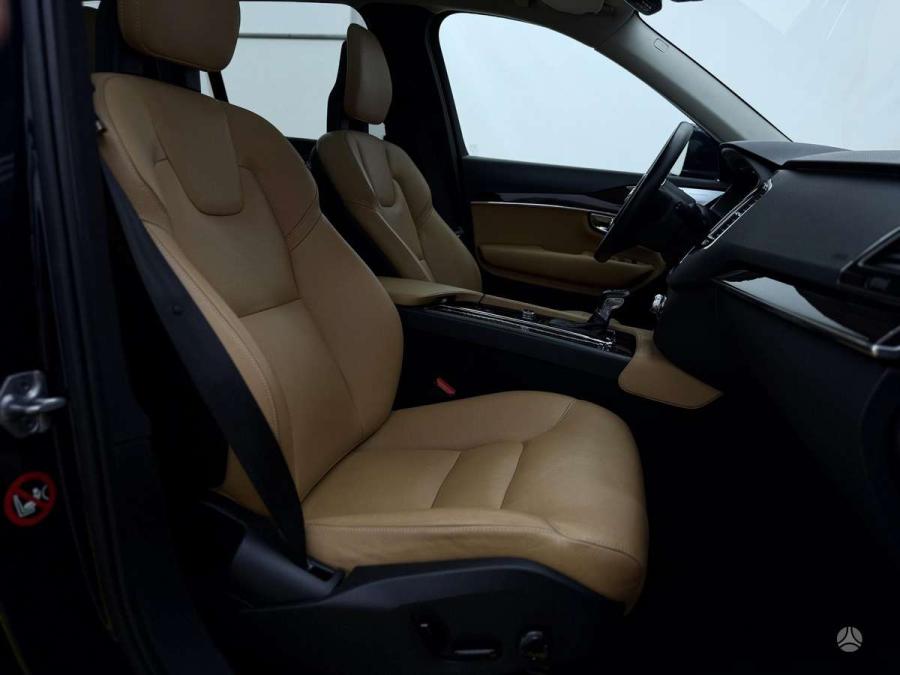 Blue Volvo XC90 2016 in Vilnius, with an engine capacity of 1.97 L and mileage of 89 thousand km for 19950 €, photo 19 on AUTOMOTO.COM.LV