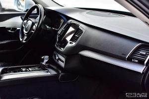 Blue Volvo XC90 2016 in Kretinga, with an engine capacity of 2.00 L and mileage of 0 thousand km for 14950 €, photo 3 on AUTOMOTO.COM.LV