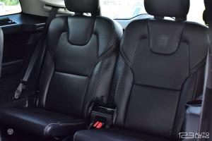 Blue Volvo XC90 2016 in Kretinga, with an engine capacity of 2.00 L and mileage of 0 thousand km for 14950 €, photo 18 on AUTOMOTO.COM.LV