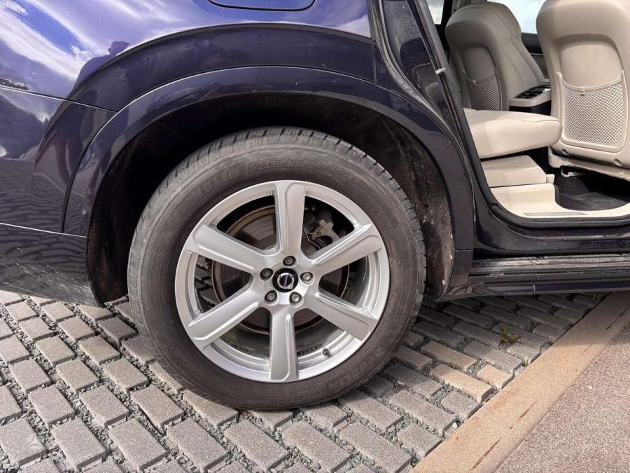 Zils Volvo XC90 2016 Gargždai, ar dzinēja tilpumu 1.97 L un nobraukumu 206 tūkst. km par 18900 €, foto 14 vietnē AUTOMOTO.COM.LV