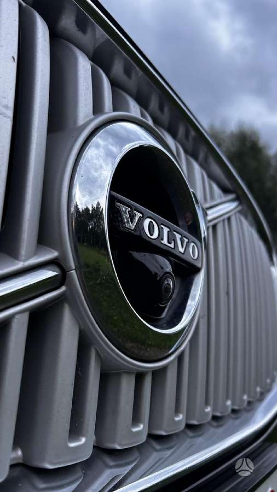 Blue Volvo XC90 2016 in Utena, with an engine capacity of 1.97 L and mileage of 277 thousand km for 16750 €, photo 15 on AUTOMOTO.COM.LV