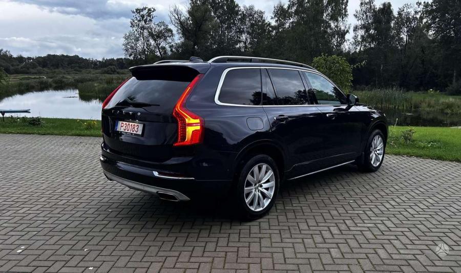 Blue Volvo XC90 2016 in Utena, with an engine capacity of 1.97 L and mileage of 277 thousand km for 16750 €, photo 19 on AUTOMOTO.COM.LV
