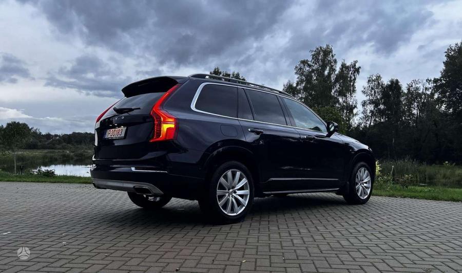 Blue Volvo XC90 2016 in Utena, with an engine capacity of 1.97 L and mileage of 277 thousand km for 16750 €, photo 23 on AUTOMOTO.COM.LV