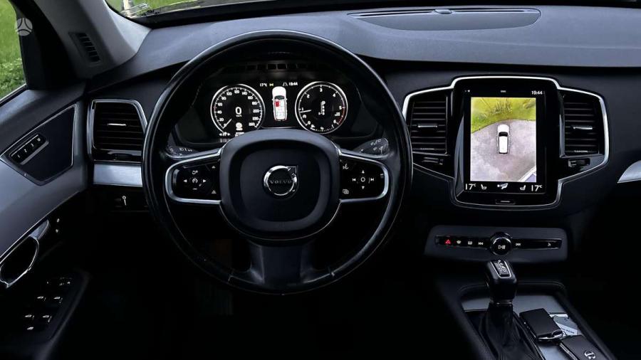 Blue Volvo XC90 2016 in Utena, with an engine capacity of 1.97 L and mileage of 277 thousand km for 16750 €, photo 24 on AUTOMOTO.COM.LV