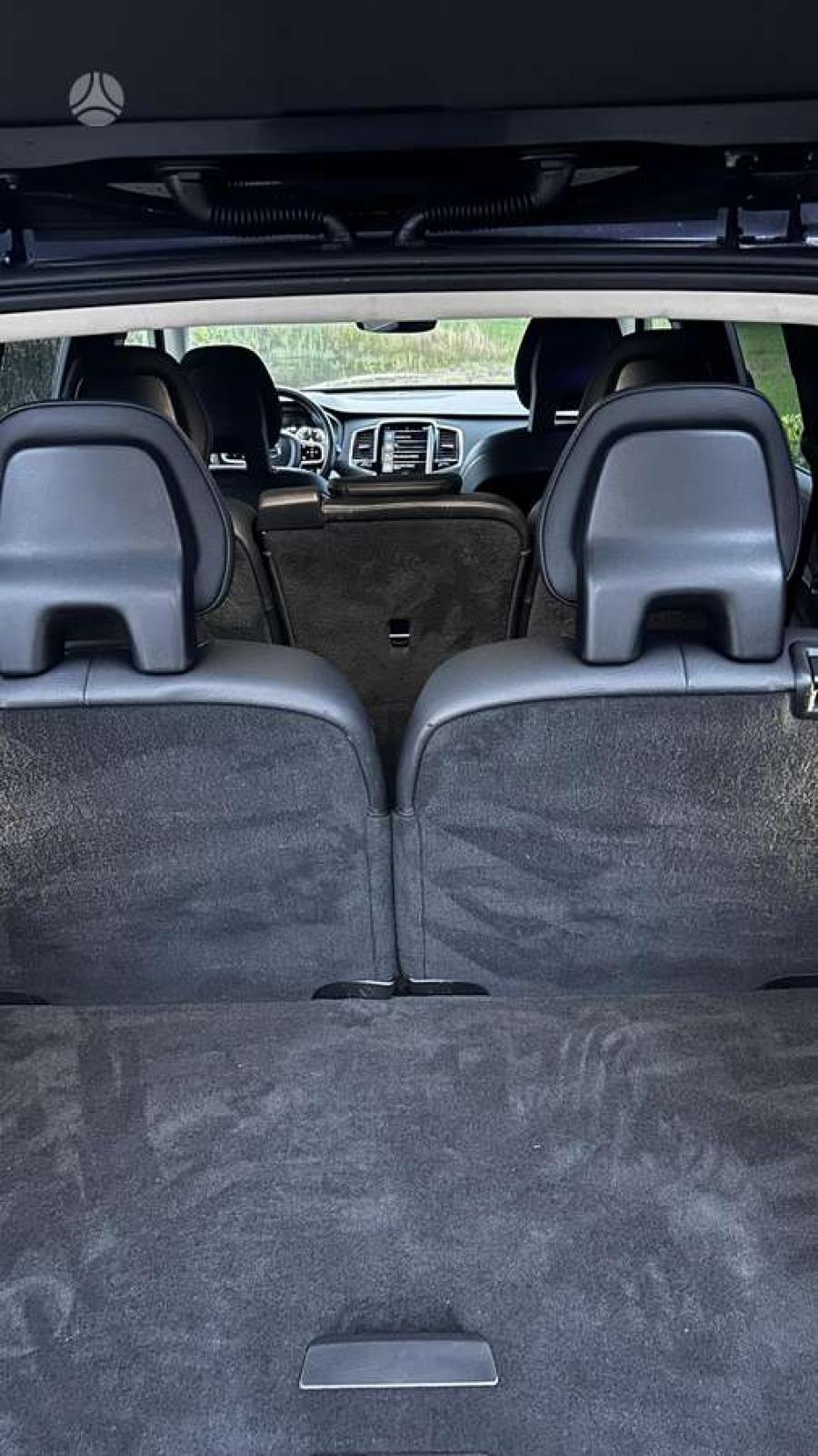 Blue Volvo XC90 2016 in Utena, with an engine capacity of 1.97 L and mileage of 277 thousand km for 16750 €, photo 36 on AUTOMOTO.COM.LV