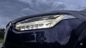 Blue Volvo XC90 2016 in Utena, with an engine capacity of 1.97 L and mileage of 277 thousand km for 16750 €, photo 40 on AUTOMOTO.COM.LV