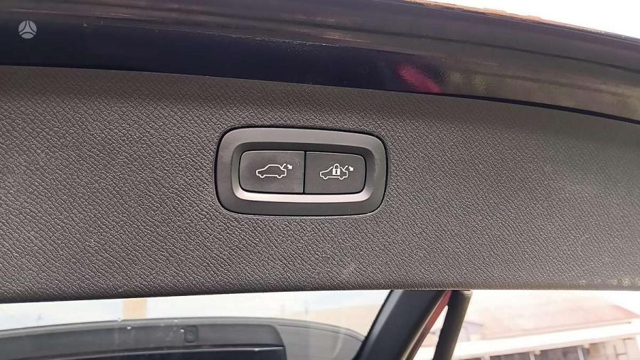 Zils Volvo XC90 2016 Šauļi, ar dzinēja tilpumu 1.97 L un nobraukumu 243 tūkst. km par 11800 €, foto 17 vietnē AUTOMOTO.COM.LV