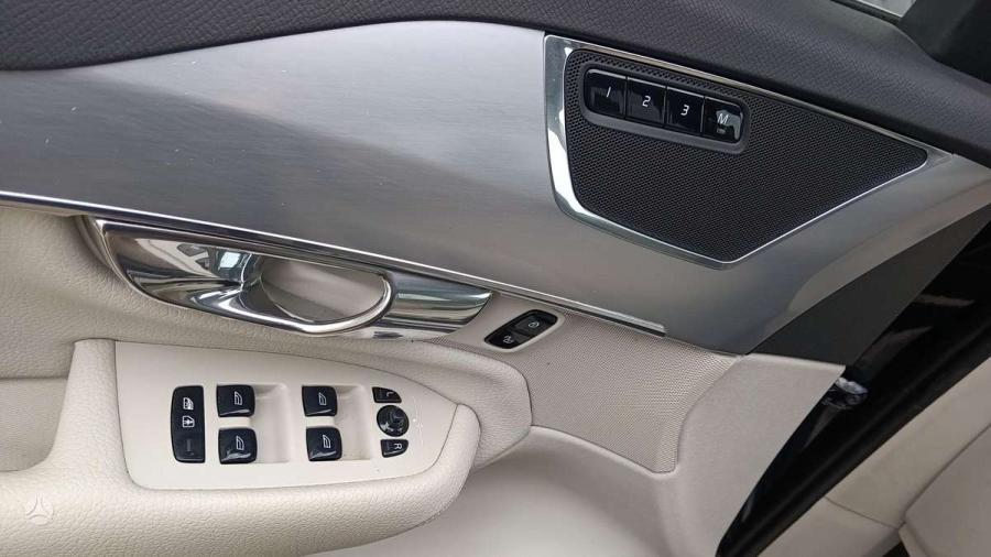 Zils Volvo XC90 2016 Šauļi, ar dzinēja tilpumu 1.97 L un nobraukumu 243 tūkst. km par 11800 €, foto 23 vietnē AUTOMOTO.COM.LV