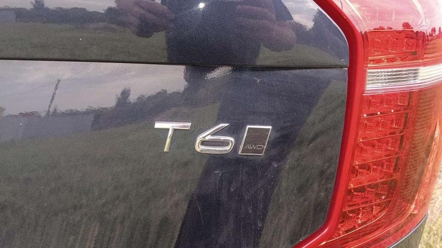 Zils Volvo XC90 2016 Šauļi, ar dzinēja tilpumu 1.97 L un nobraukumu 243 tūkst. km par 11800 €, foto 24 vietnē AUTOMOTO.COM.LV