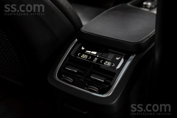 Volvo XC90 2016 Rīga vietnē Zils Volvo XC90 2016 Rīga, ar dzinēja tilpumu 2.00 L un nobraukumu 220 tūkst. km par 18500 €, foto 7 vietnē AUTOMOTO.COM.LV