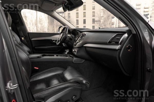 Volvo XC90 2016 Rīga vietnē Zils Volvo XC90 2016 Rīga, ar dzinēja tilpumu 2.00 L un nobraukumu 220 tūkst. km par 18500 €, foto 10 vietnē AUTOMOTO.COM.LV