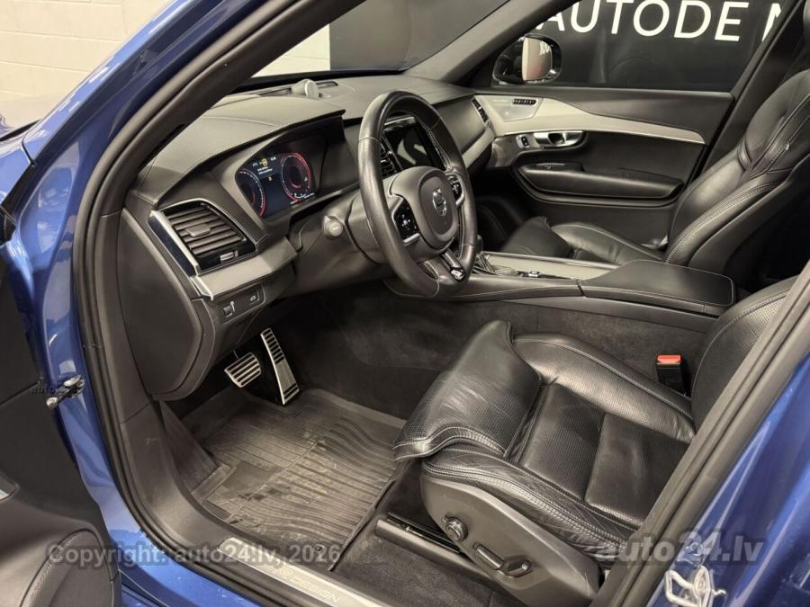 Blue Volvo XC90 2017 in Tallinn, with an engine capacity of 2.00 L and mileage of 165 thousand km for 31995 €, photo 7 on AUTOMOTO.COM.LV