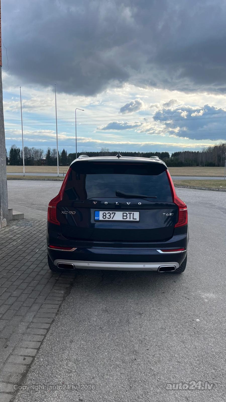 Blue Volvo XC90 2017 in Tartu, with an engine capacity of 2.00 L and mileage of 224 thousand km for 29000 €, photo 4 on AUTOMOTO.COM.LV