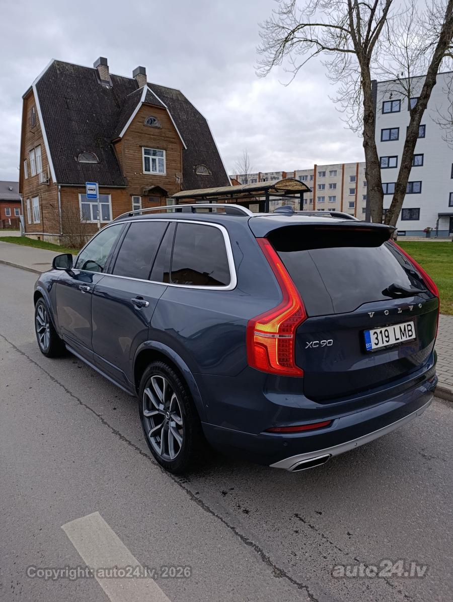 Blue Volvo XC90 2017 in Tallinn, with an engine capacity of 2.00 L and mileage of 191 thousand km for 31200 €, photo 5 on AUTOMOTO.COM.LV
