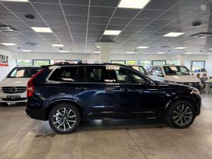 Blue Volvo XC90 2017 in Klaipeda, with an engine capacity of 1.97 L and mileage of 157 thousand km for 23950 €, photo 4 on AUTOMOTO.COM.LV