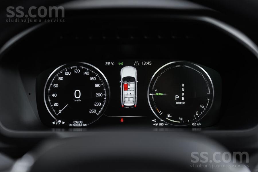 Zils Volvo XC90 2017 Rīga, ar dzinēja tilpumu 2.00 L un nobraukumu 175 tūkst. km par 19990 €, foto 19 vietnē AUTOMOTO.COM.LV