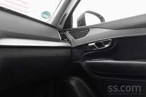 Zils Volvo XC90 2017 Rīga, ar dzinēja tilpumu 2.00 L un nobraukumu 175 tūkst. km par 19990 €, foto 24 vietnē AUTOMOTO.COM.LV