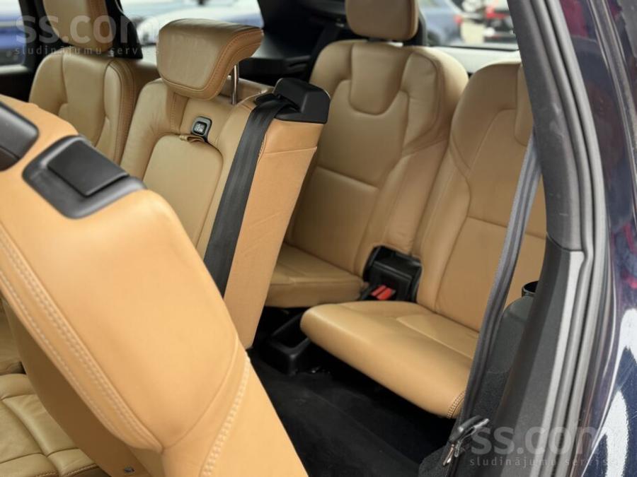Zils Volvo XC90 2017 Rīga, ar dzinēja tilpumu 2.00 L un nobraukumu 249 tūkst. km par 21700 €, foto 19 vietnē AUTOMOTO.COM.LV
