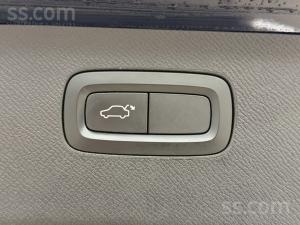 Zils Volvo XC90 2017 Rīga, ar dzinēja tilpumu 2.00 L un nobraukumu 249 tūkst. km par 21700 €, foto 20 vietnē AUTOMOTO.COM.LV