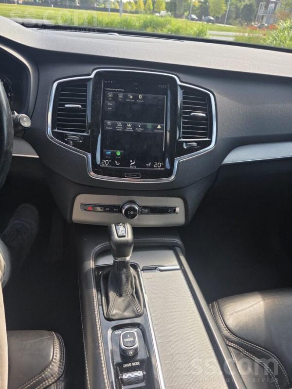 Blue Volvo XC90 2017 in Riga, with an engine capacity of 2.00 L and mileage of 357 thousand km for 19850 €, photo 10 on AUTOMOTO.COM.LV