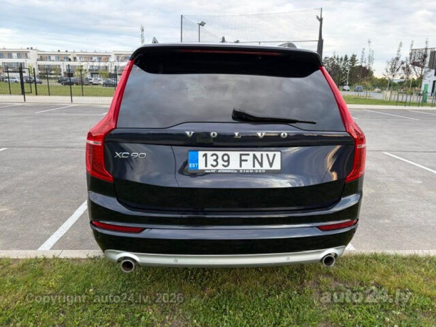 Blue Volvo XC90 2017 in Tallinn, with an engine capacity of 2.00 L and mileage of 255 thousand km for 24300 €, photo 6 on AUTOMOTO.COM.LV
